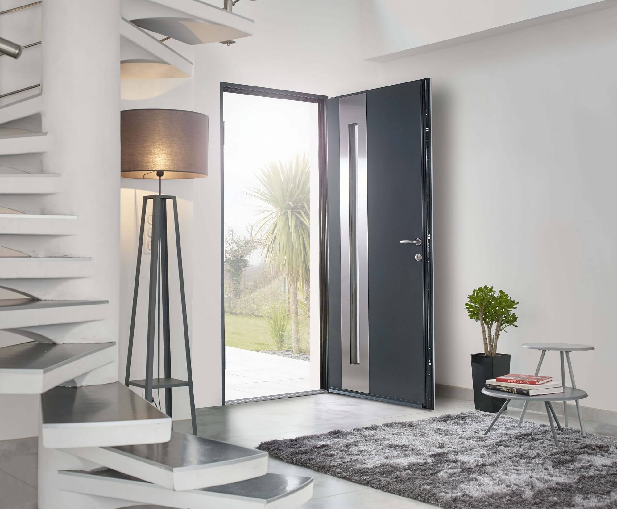 Les avantages d'une porte d'entrée en alu - Solabaie Les avantages d'une porte d'entrée en alu - Solabaie